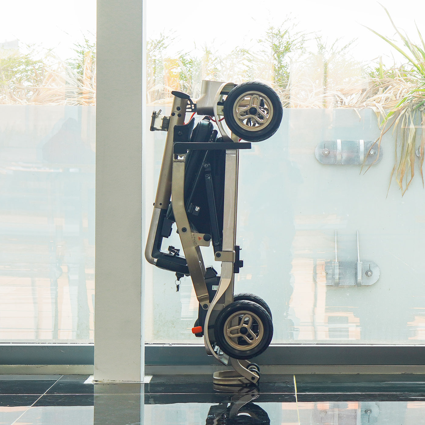 MOBOT | Most Stylish & 18kg Lightweight Travel Mobility Scooter | OPULA ...